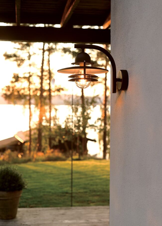 Oslo 240 Vegg Sort - Nordic LED Utebelysning