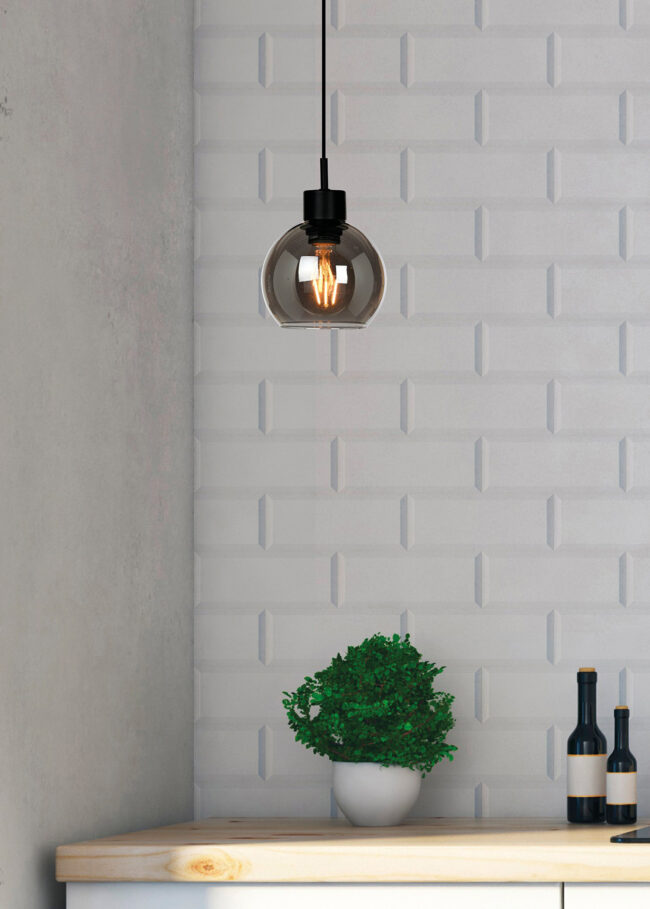 Marco Takpendel Sort/Røk | Klassisk taklampe med sotet glass
